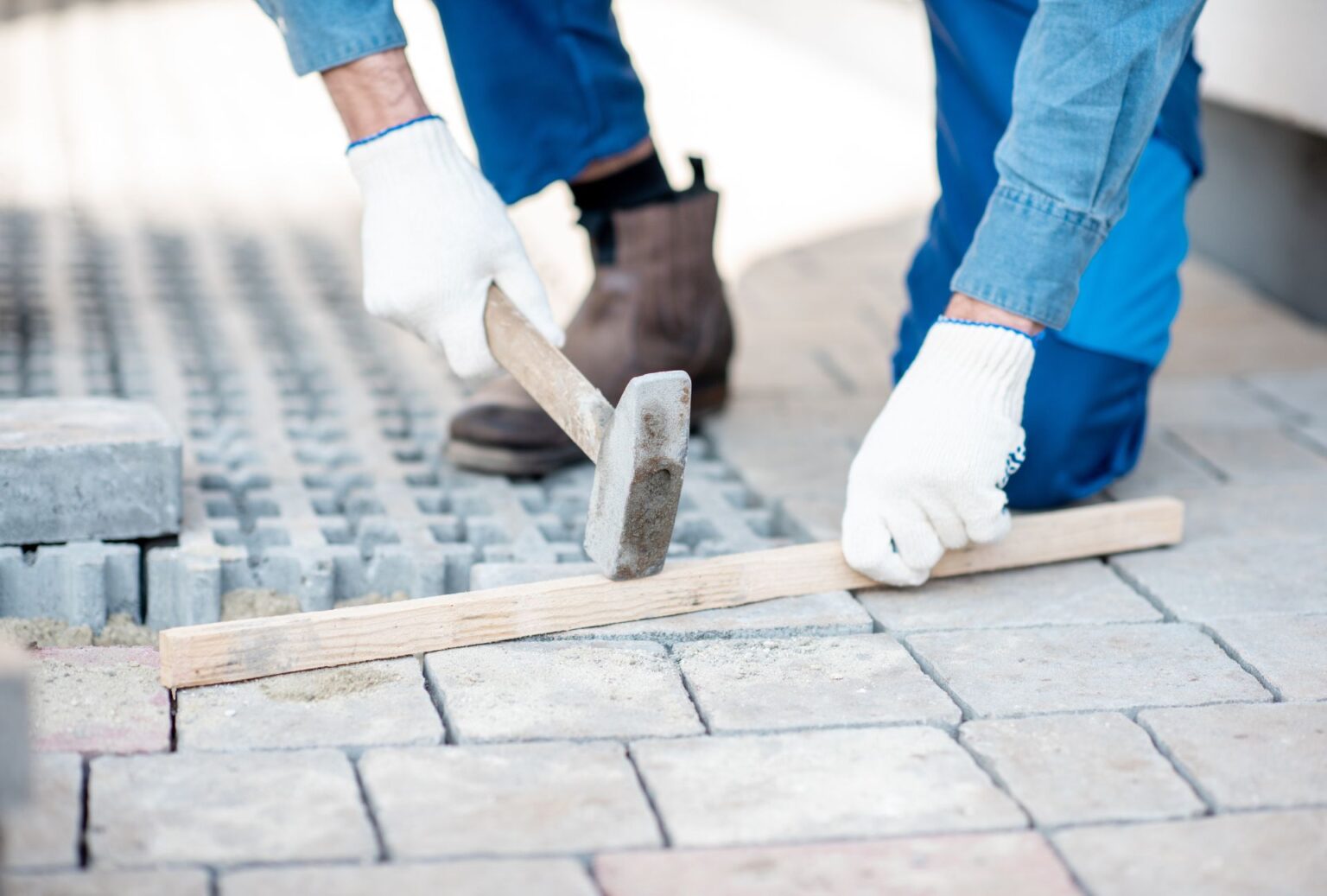 How To Lay Paving Stones In NZ: A Step-By-Step Guide For Perfect ...
